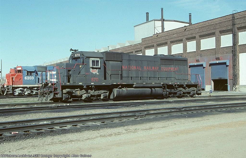 NRE SD40 870